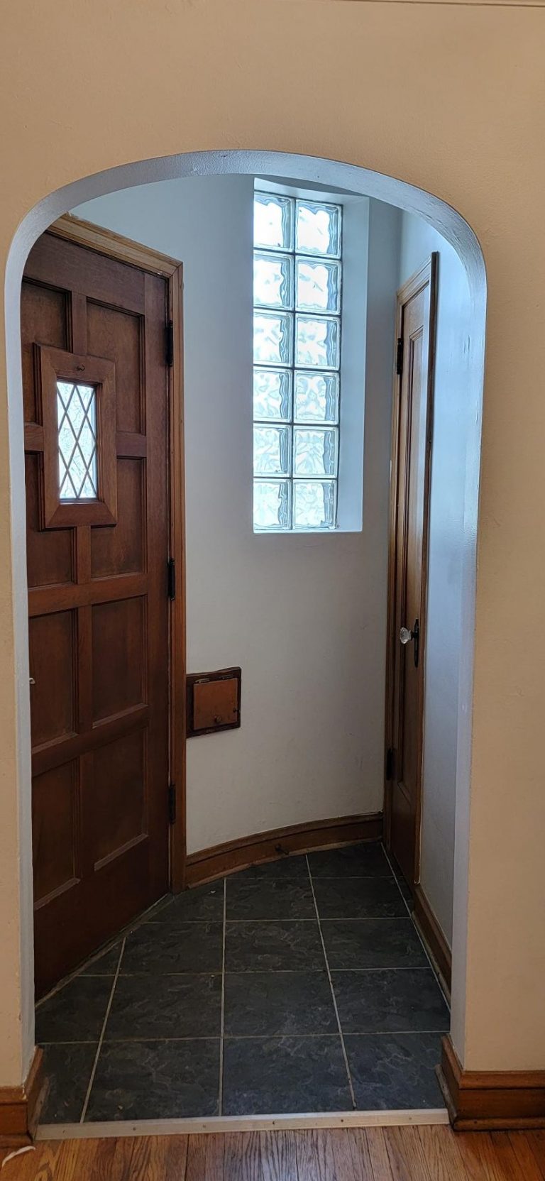 Unique Minneapolis Duplex Architecture Surprises | Duplex Chick The #1 ...